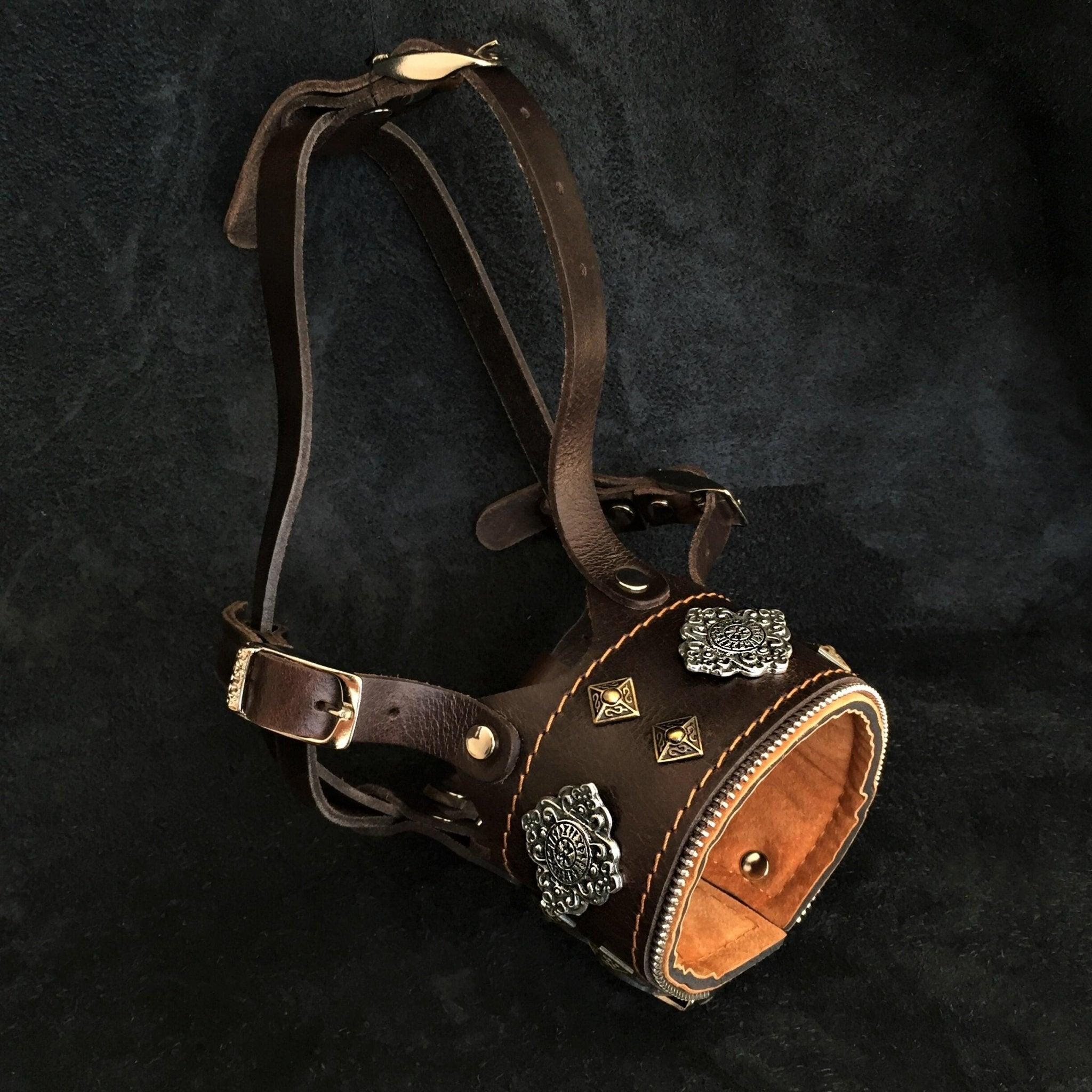 The "Aztec" leather muzzle – Bestia Collars